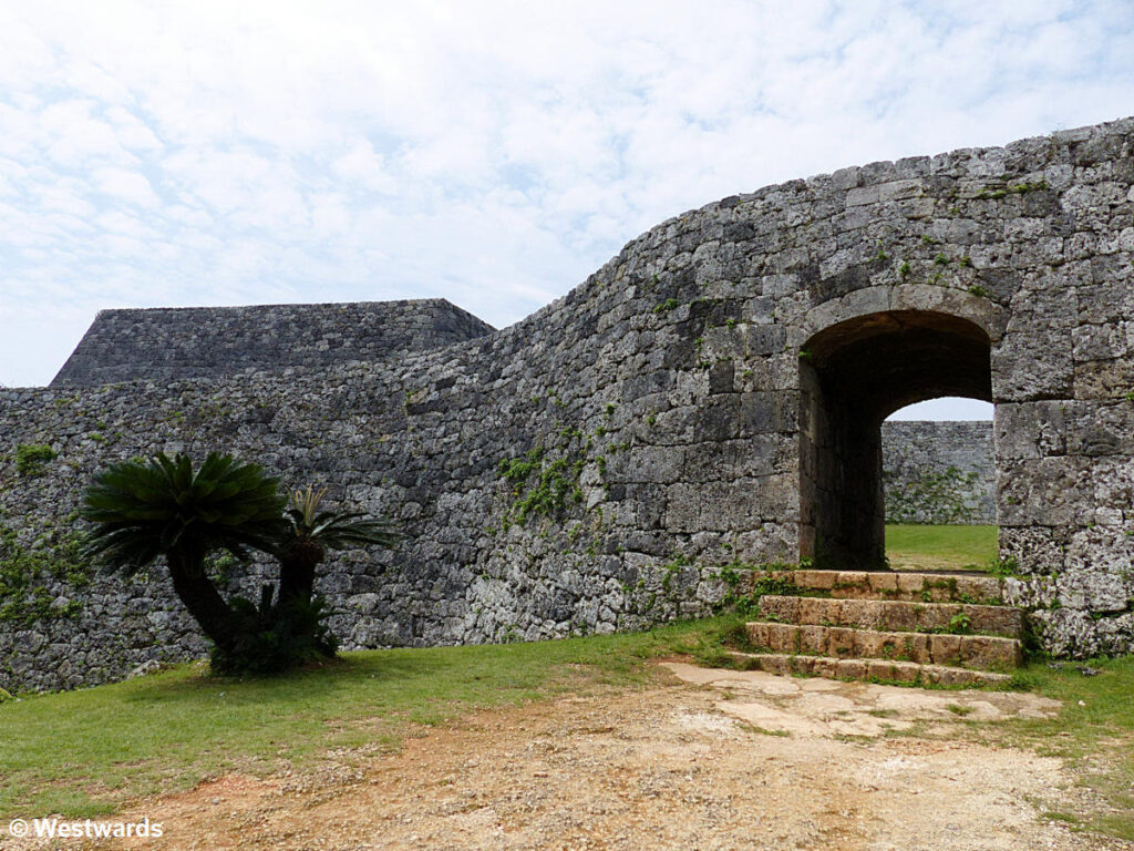 The Gusuku sites on Okinawa - Strangely-shaped stone walls