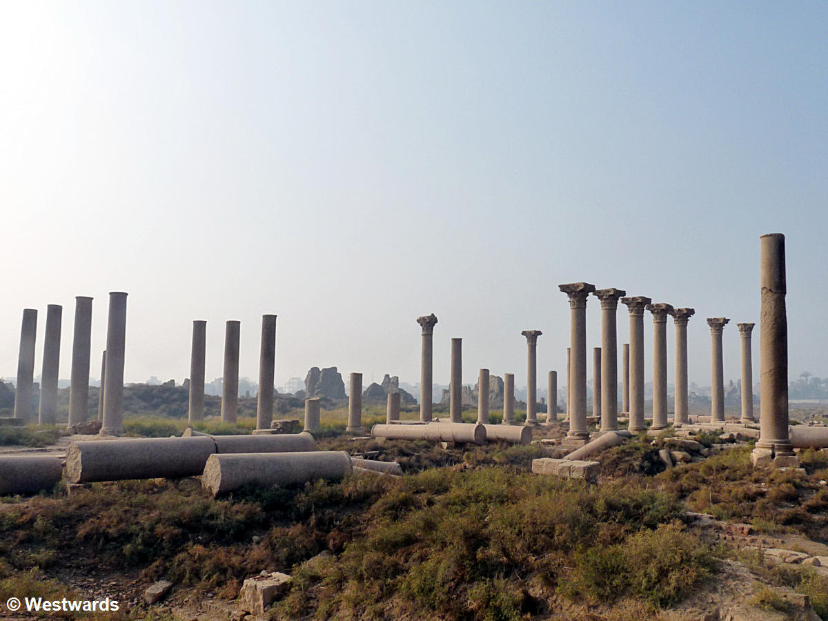 Visiting Middle Egypt as tourists – home of Akhenaton and Nefertiti