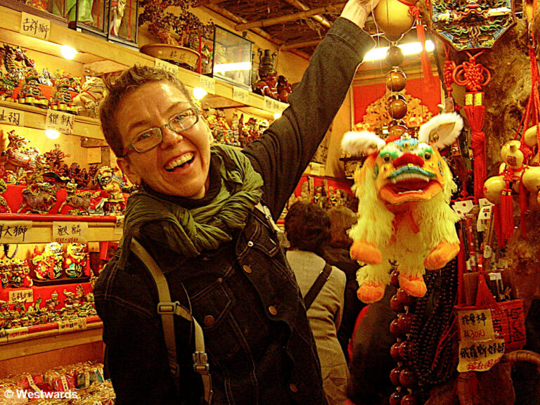Dragon travel worldwide – 2024 is the Year of the Dragon - Westwards