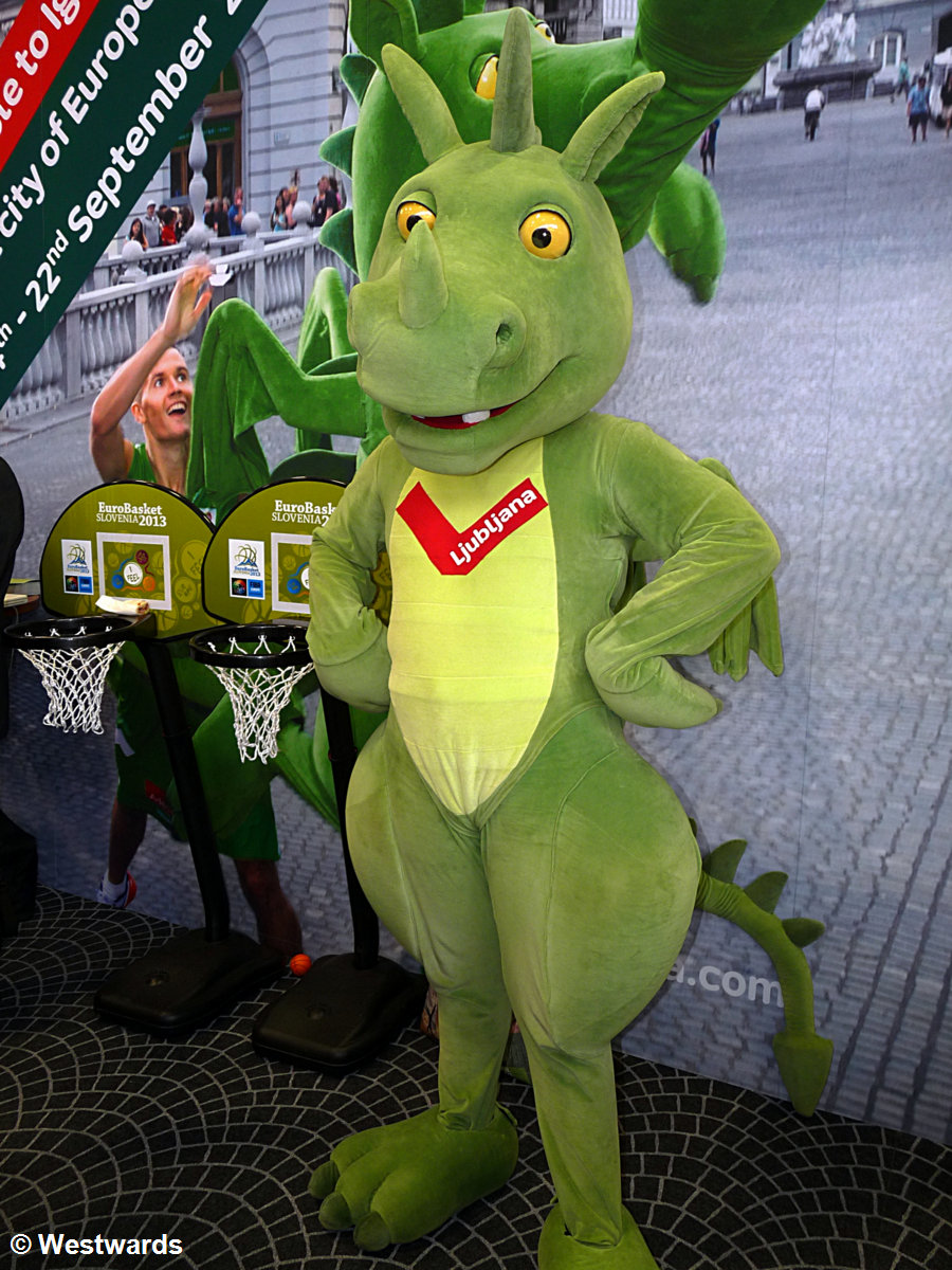 Dragon travel worldwide – 2024 is the Year of the Dragon - Westwards